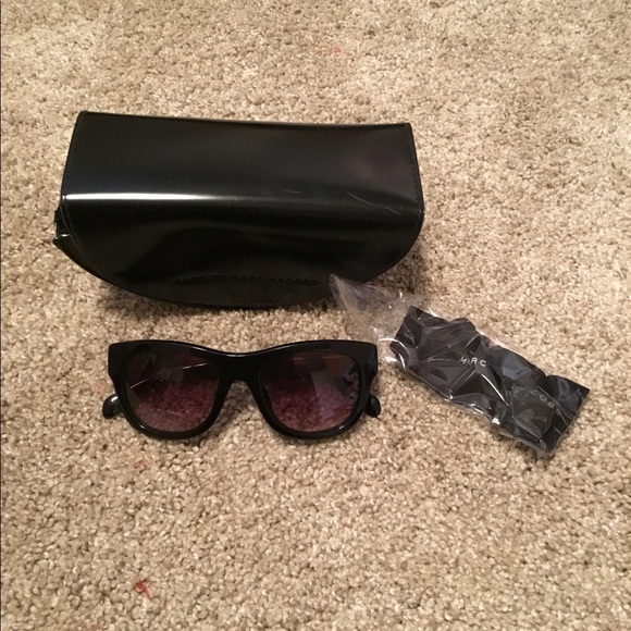 Marc By Marc Jacobs | Accessories | Marc Jacobs Tortoise Sunglasses ...